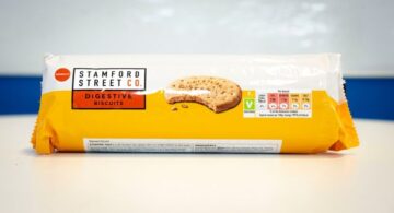 I Tried Digestives From Aldi, Lidl, M&S And 6 More, Best Was £1.36 ...